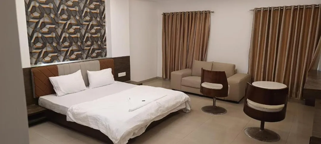 Hotel Nova Haven In Ankleshwar Gidc, Ankleshwar - Book With Bag2Bag And ...